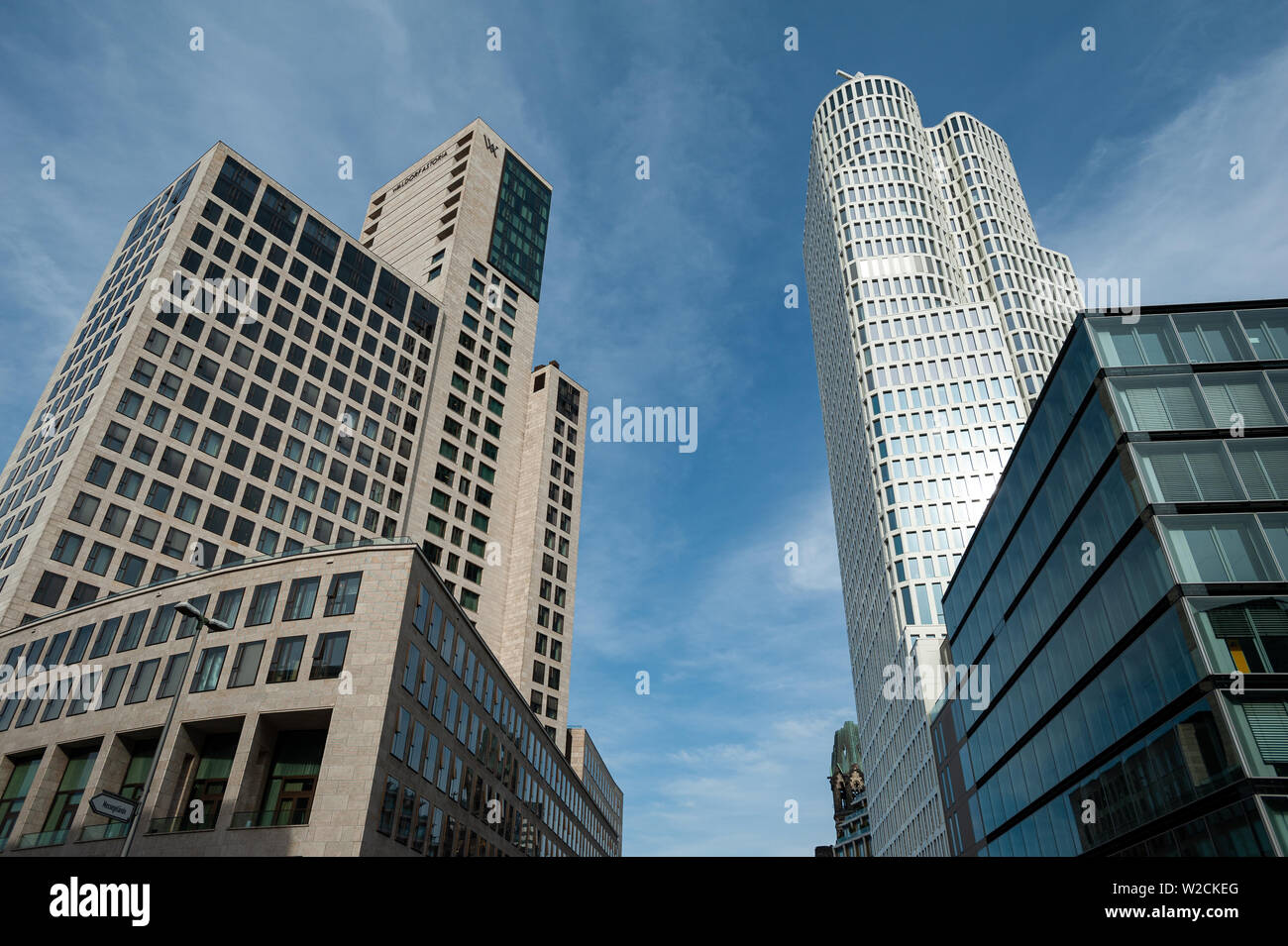 Hotel High Rise Building Facade High Resolution Stock Photography and ...