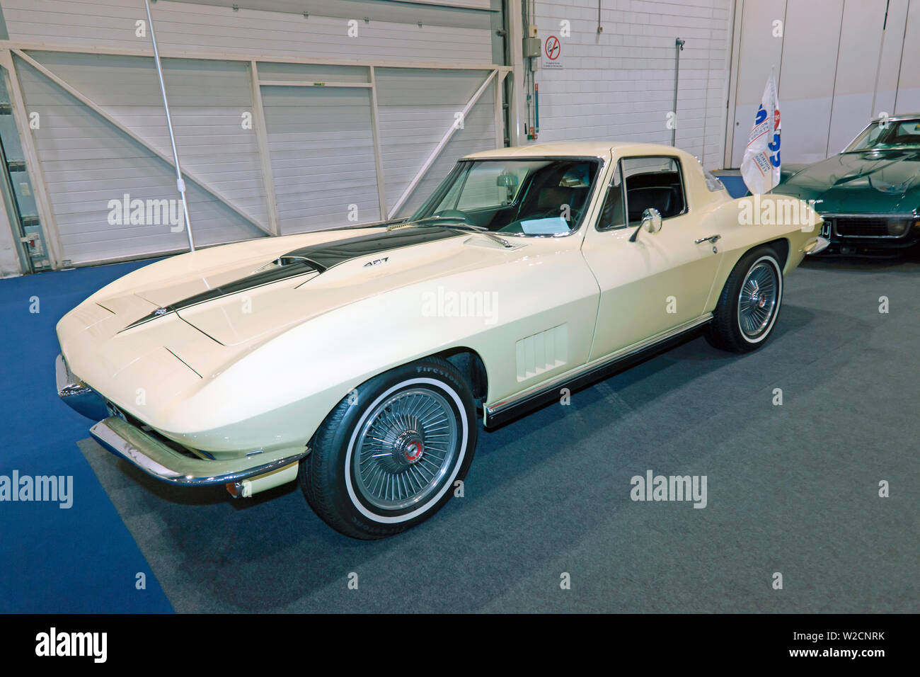 Three-quarter front view of a 1967, 427, Chevrolet Corvette Sting Ray ...