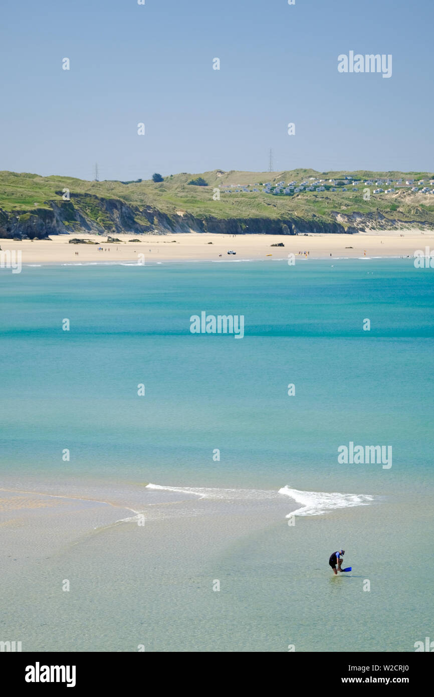 Shallow beaches hi-res stock photography and images - Alamy