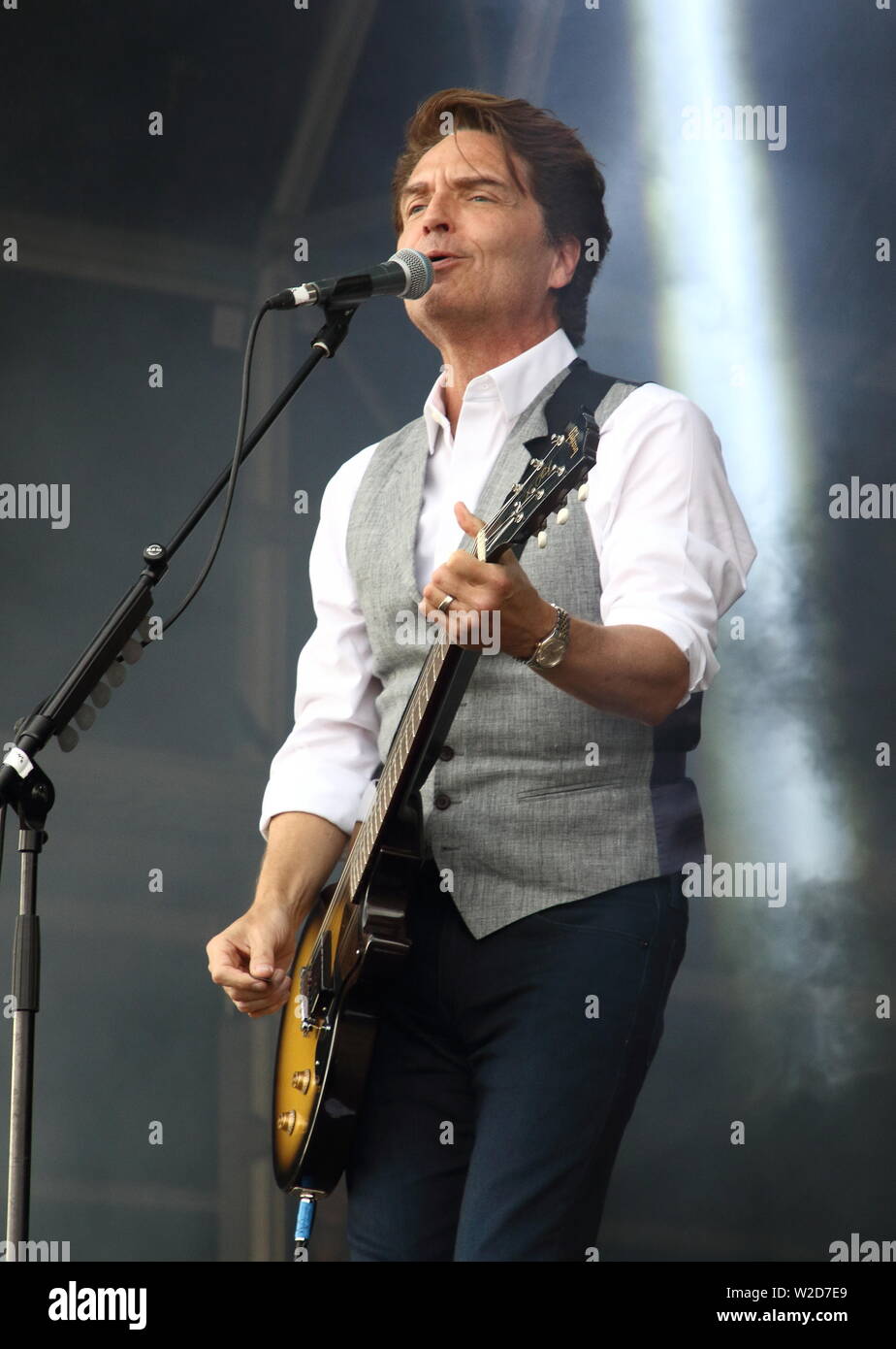 Richard marx songwriter hi-res stock photography and images - Alamy
