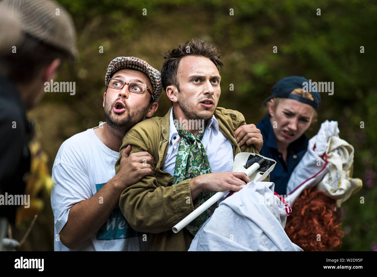 Actors performing in Shakespeare's ‘A Midsummer Night’s Dream’ at ...