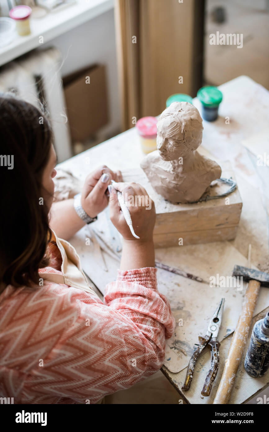 Making clay objects hi-res stock photography and images - Alamy