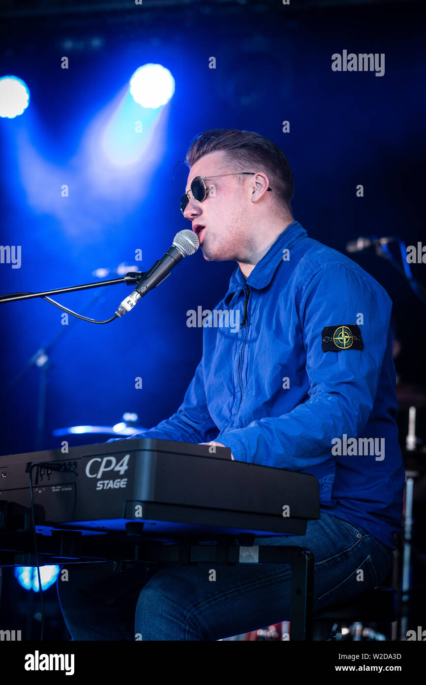 Joe Slater performs live at the 2019 Cornbury Festival, Great Tew ...