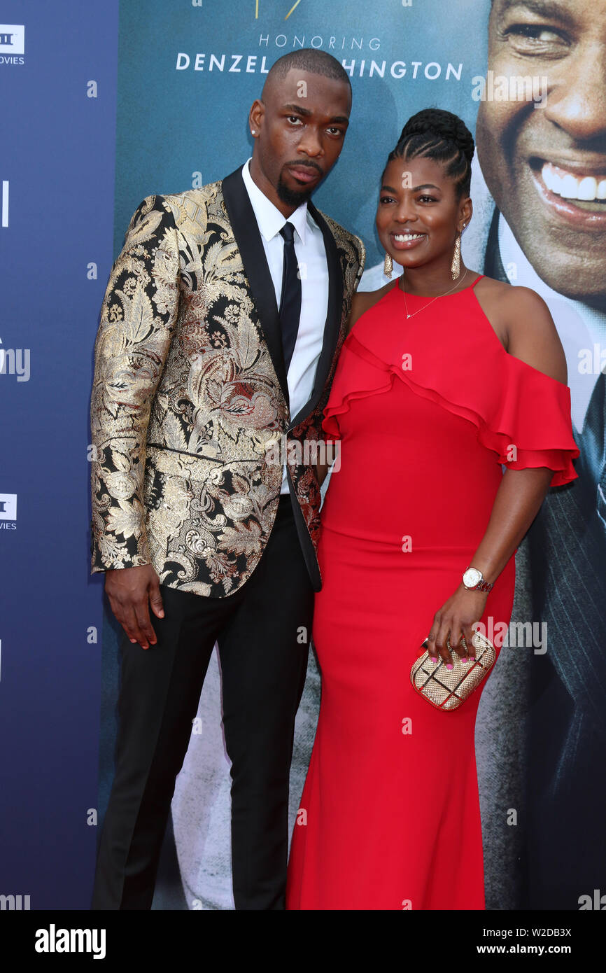 Jay pharoah shaina farrow hi-res stock photography and images - Alamy