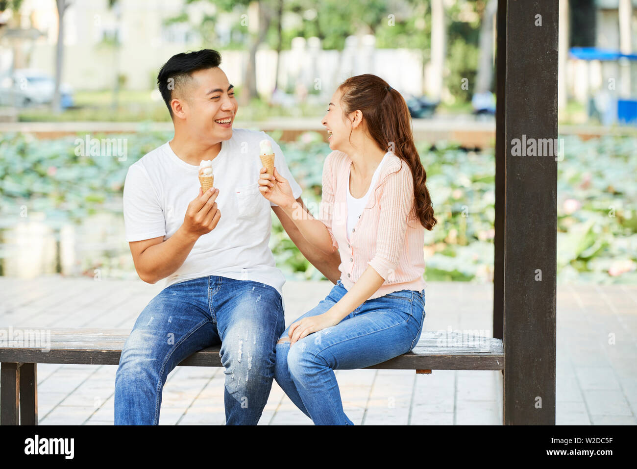 Two men eating ice cream hi-res stock photography and images - Alamy