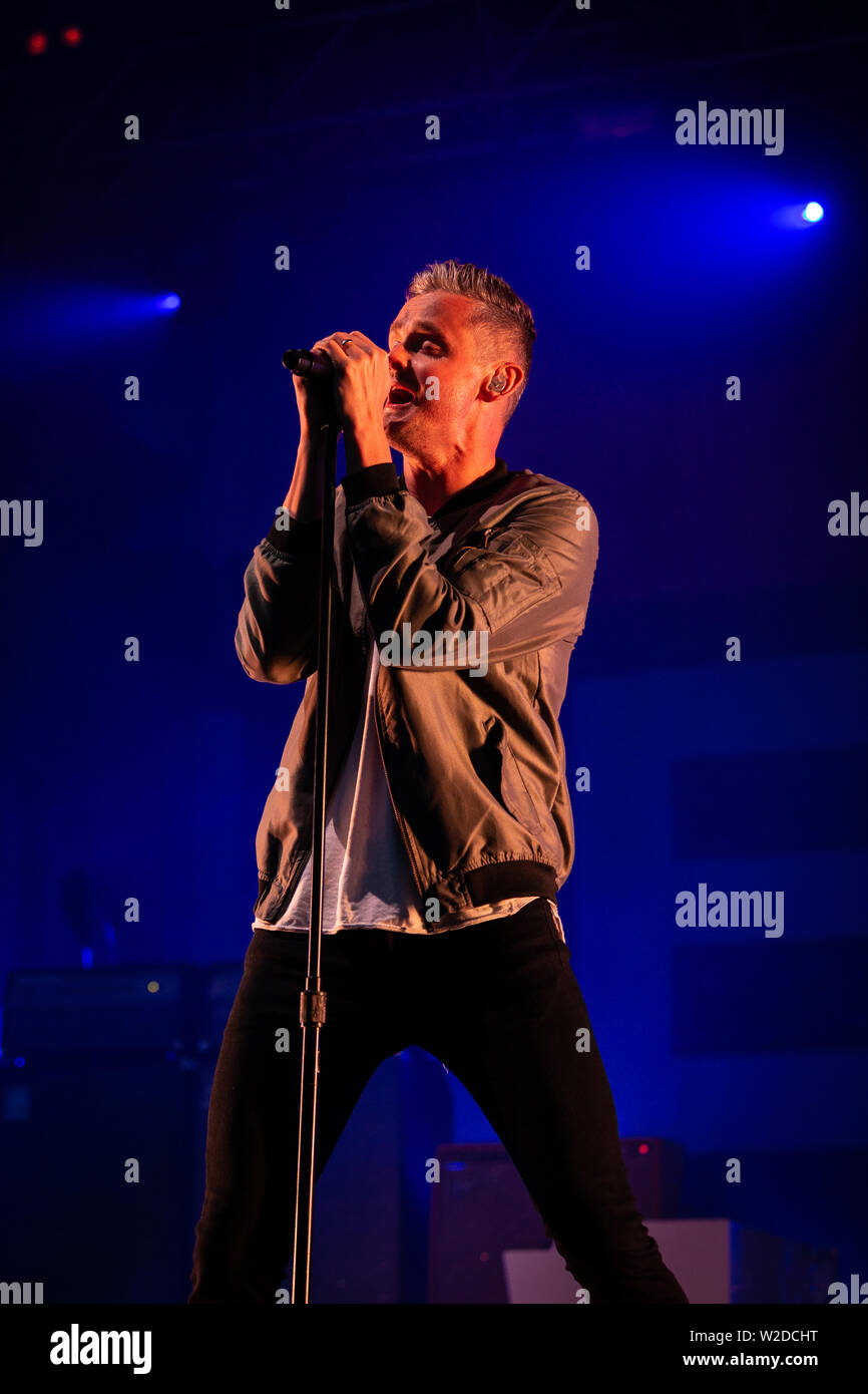 1995 tour hi-res stock photography and images - Alamy