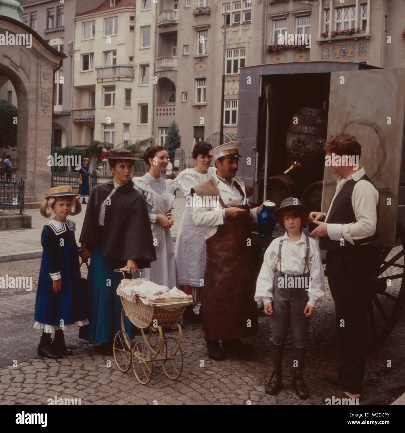 Nesthäkchen weihnachtsserie deutschland 1983 regie hi-res stock ...