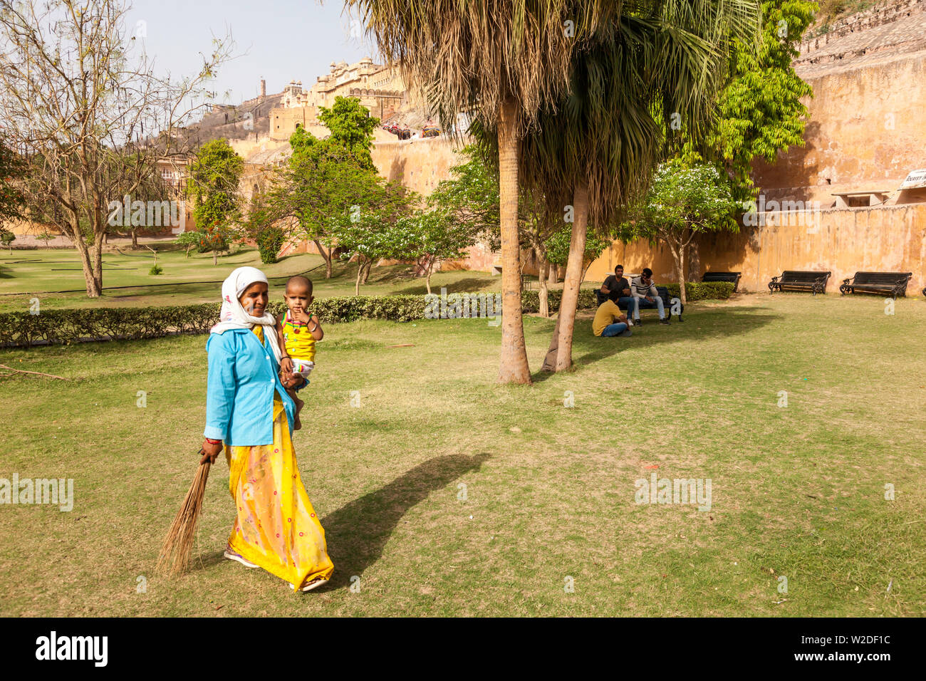 Street scenes in India with people bagging and smiling, selling ...