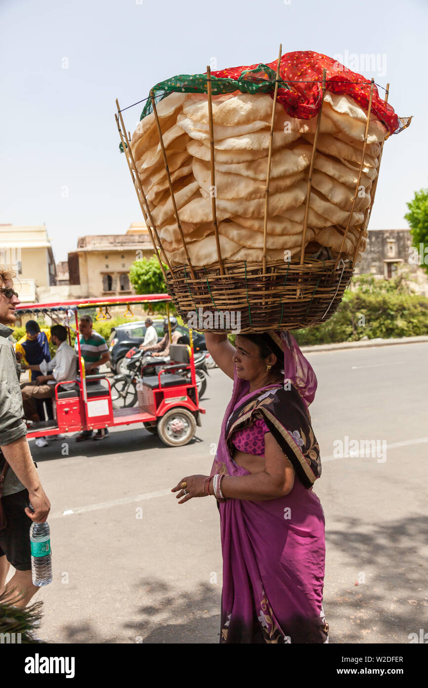 Bagging bike hi-res stock photography and images - Alamy