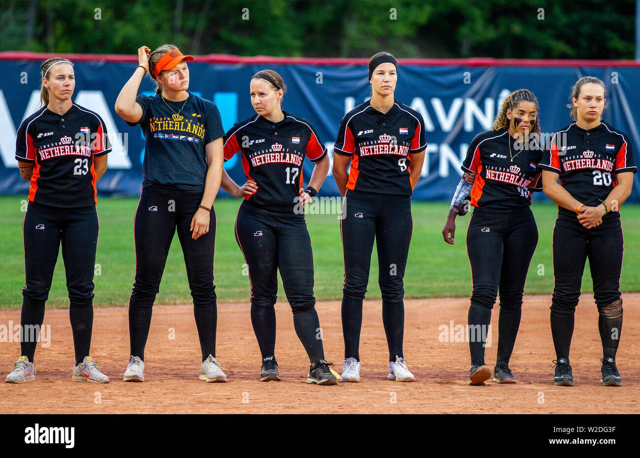 From left players CHANTAL VERSLUIS, VIRGINIE ANNEVELD, JESSE VAN AALST ...