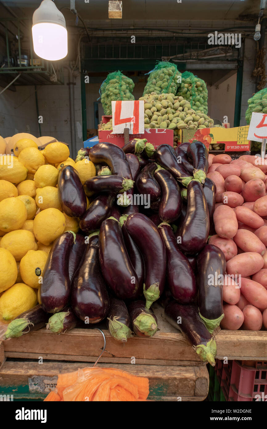 Tel aviv hatikva market hi-res stock photography and images - Alamy
