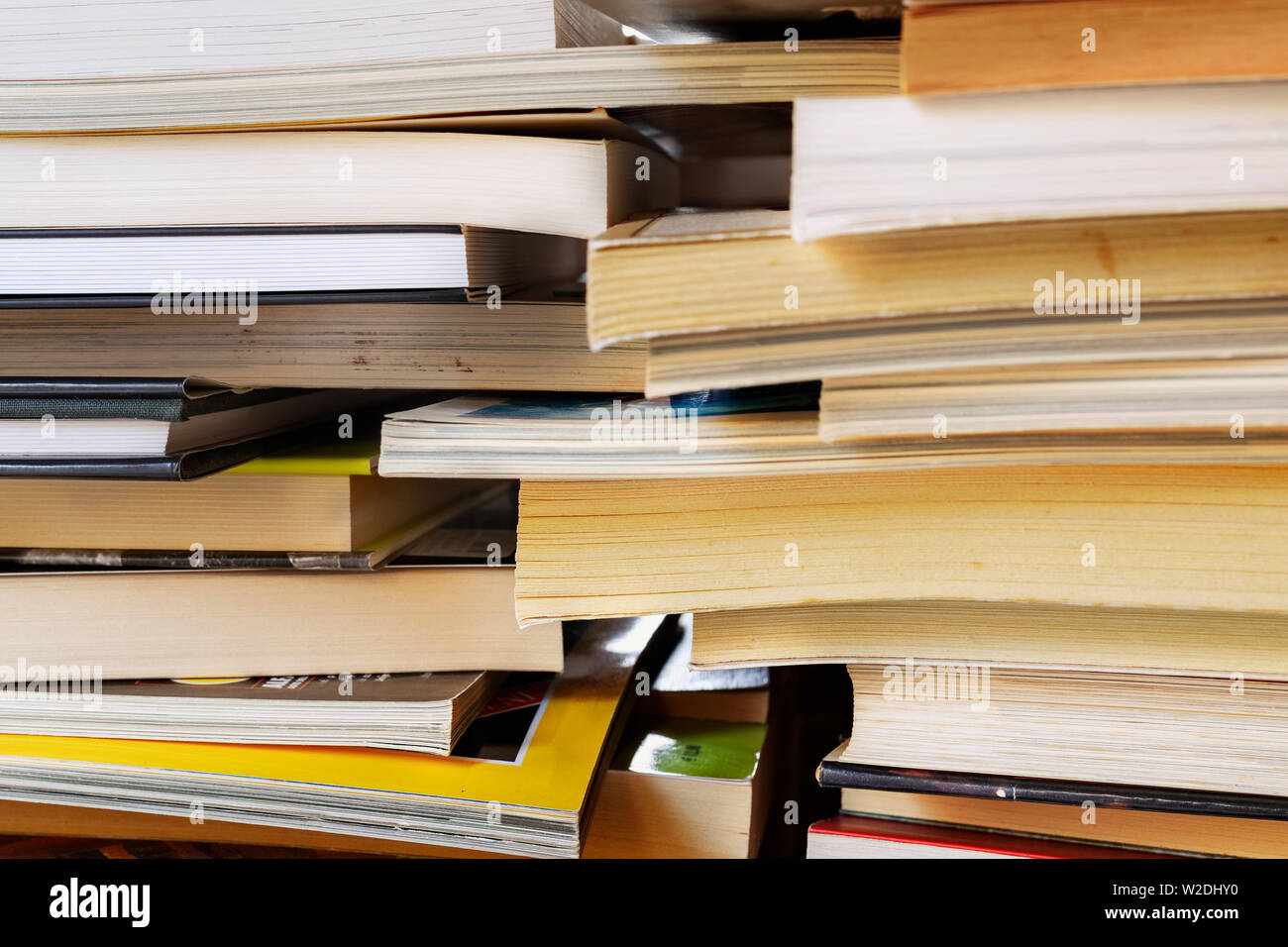 University magazines hi-res stock photography and images - Alamy