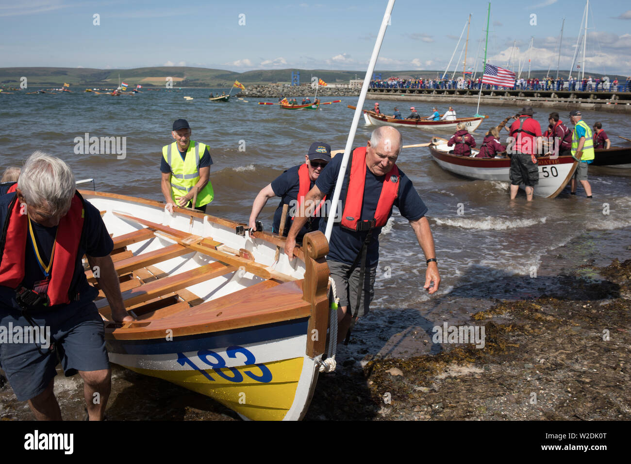 St ayles skiff hi-res stock photography and images - Alamy