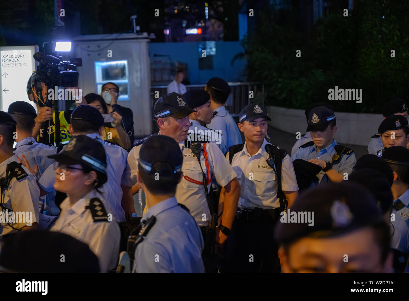 Dover police hi-res stock photography and images - Alamy