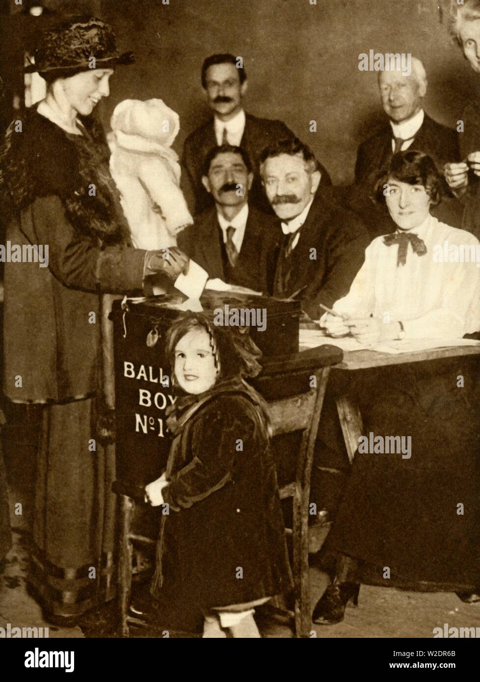 World war one official photograph hi-res stock photography and images ...