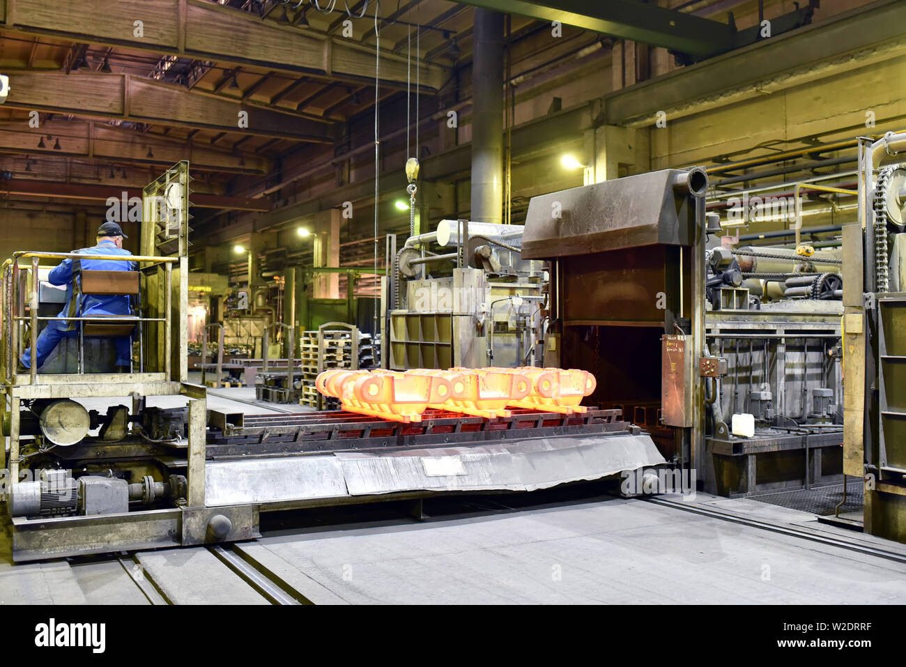 Industrial oven metal hi-res stock photography and images - Alamy