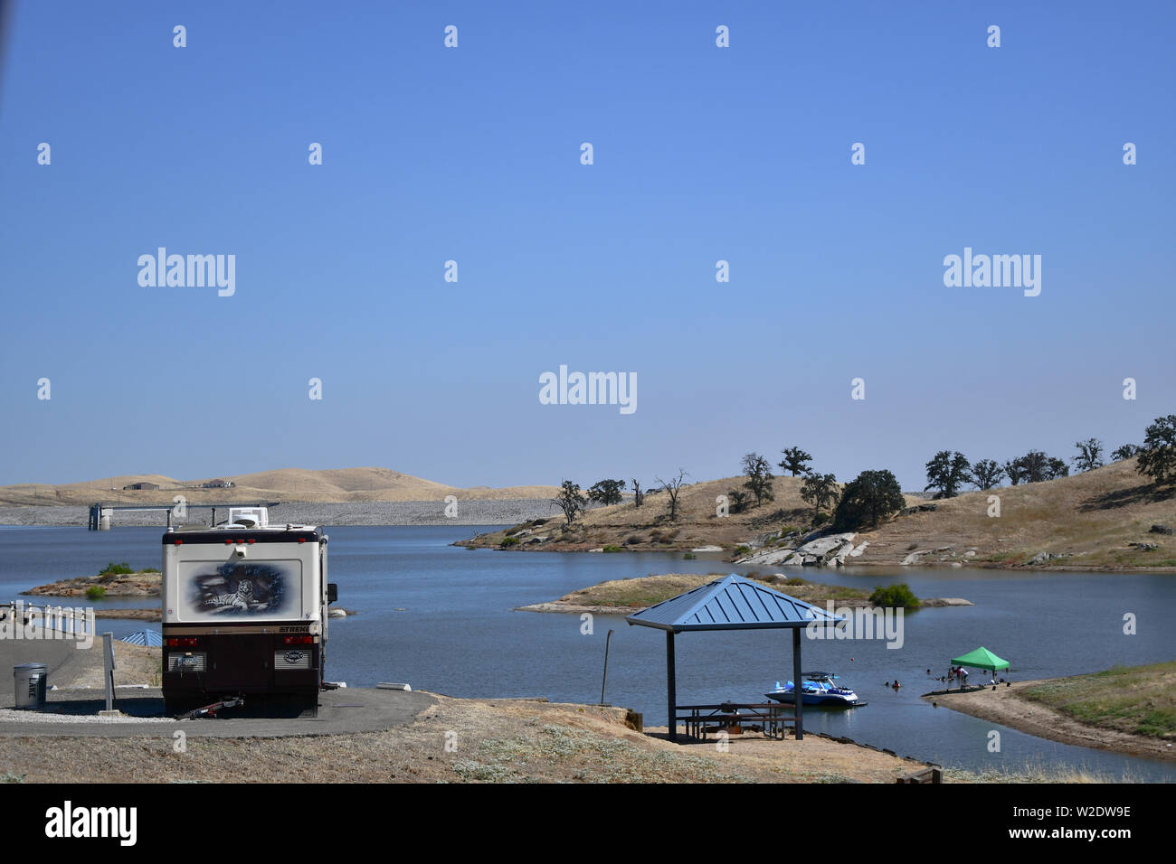 Hensley Lake Corps of Engineers Campground, Madera CA Stock Photo - Alamy