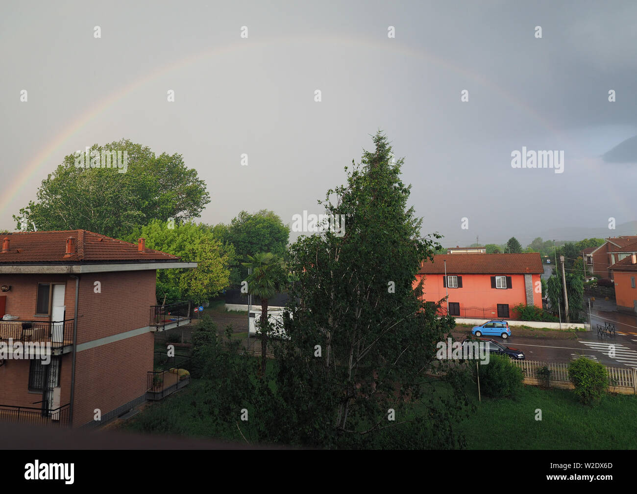 rainbow caused by reflection, refraction and dispersion of sun light in ...