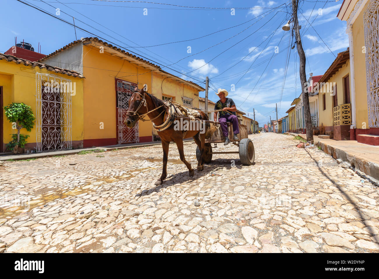 Sunny streets of trinidad cuba hi-res stock photography and images - Alamy