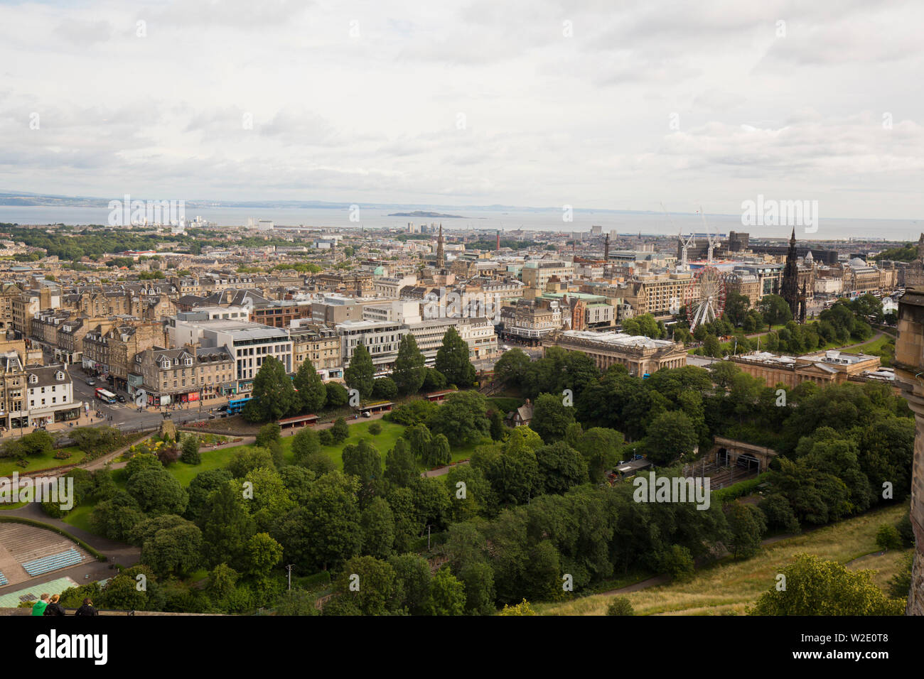 Edinburgh green spaces hi-res stock photography and images - Alamy