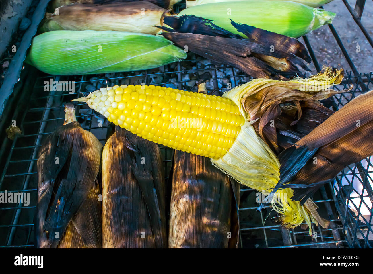 Hot corn hi-res stock photography and images - Alamy
