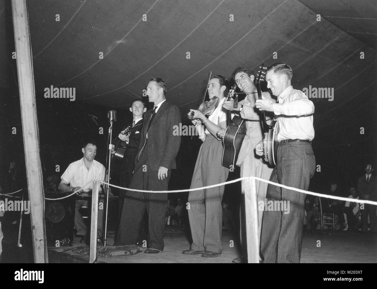 Five musicians hi-res stock photography and images - Alamy