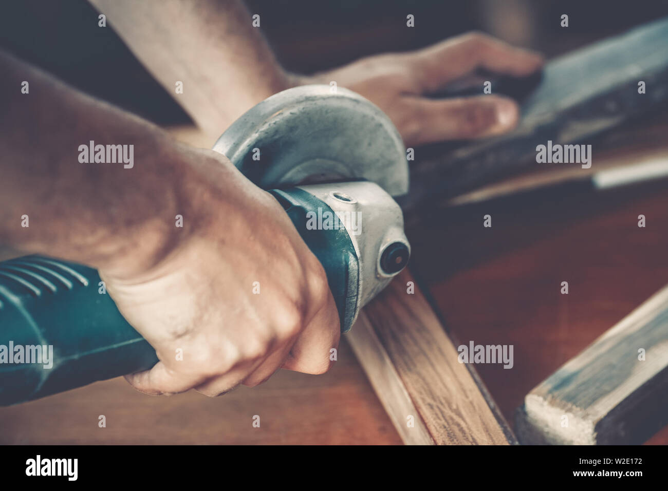 Builder carpenter hi-res stock photography and images - Alamy