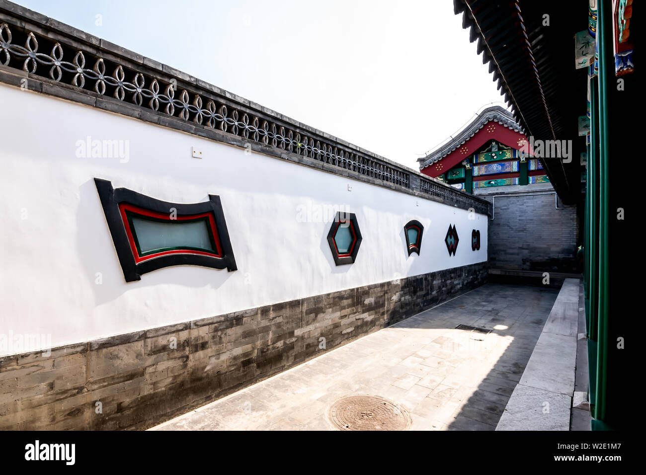The hot-spot old iconic Chinese wall and building in Summer Palace ...