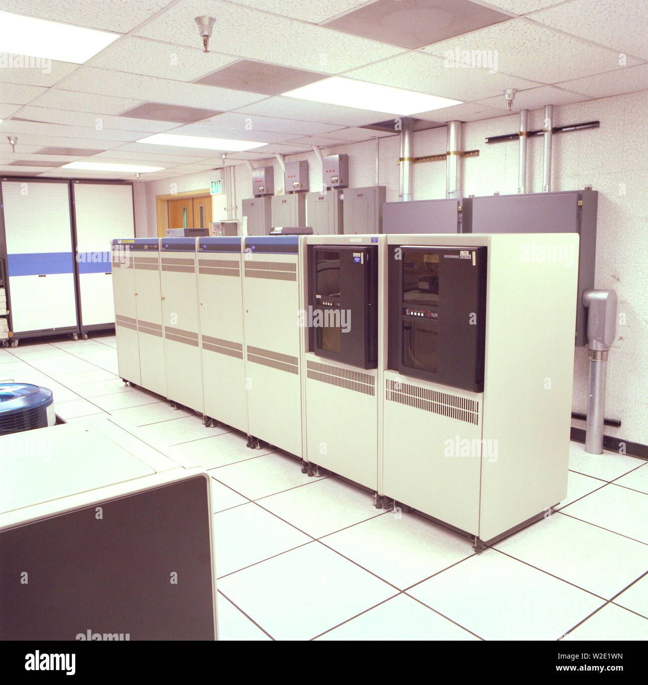 1980s wind tunnel control room hi-res stock photography and images - Alamy