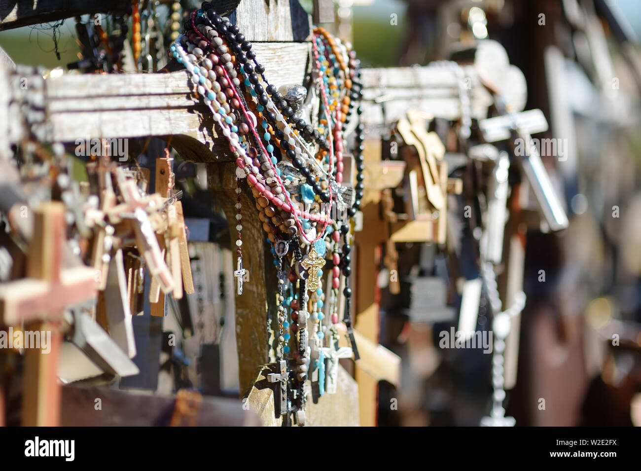 Wood effigies hi-res stock photography and images - Alamy