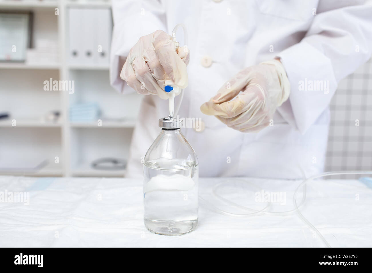 Doctor assistant training hi-res stock photography and images - Alamy