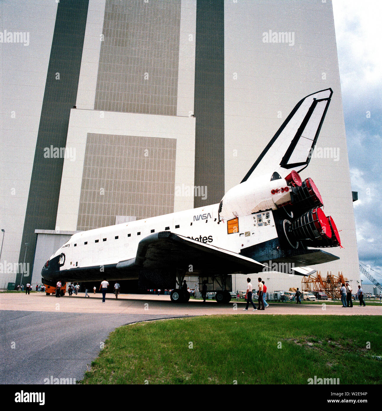 Vehicle Assembly Building Vab High Resolution Stock Photography and ...