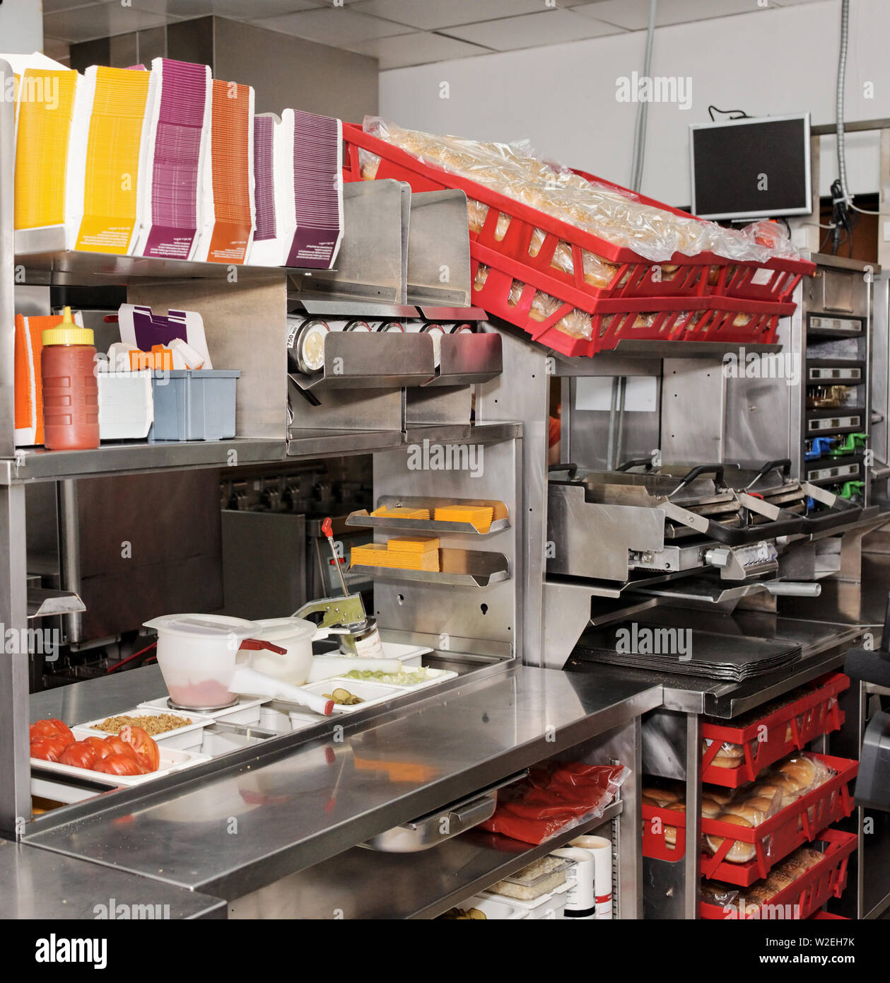 Commercial kitchen of a fast food restaurant Stock Photo - Alamy