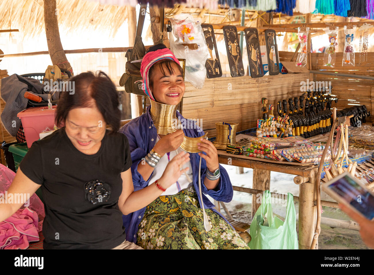 Long neck people hi-res stock photography and images - Alamy