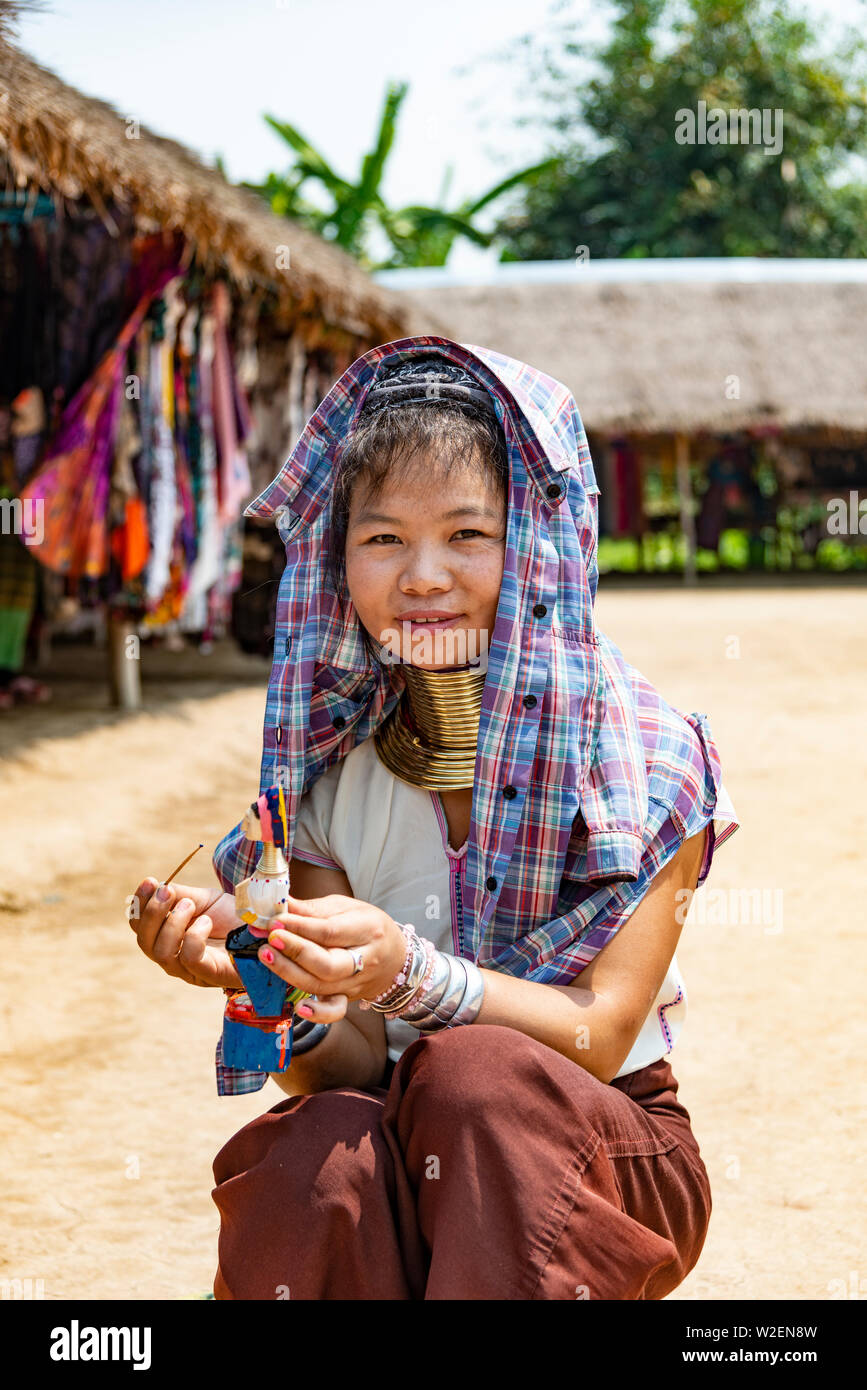 Long Neck People, Thailand Stock Photo - Alamy