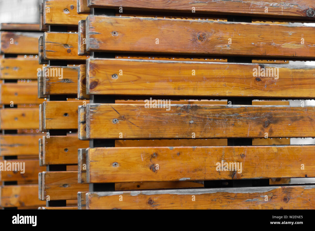 wet wood planks boards rain surface Stock Photo - Alamy