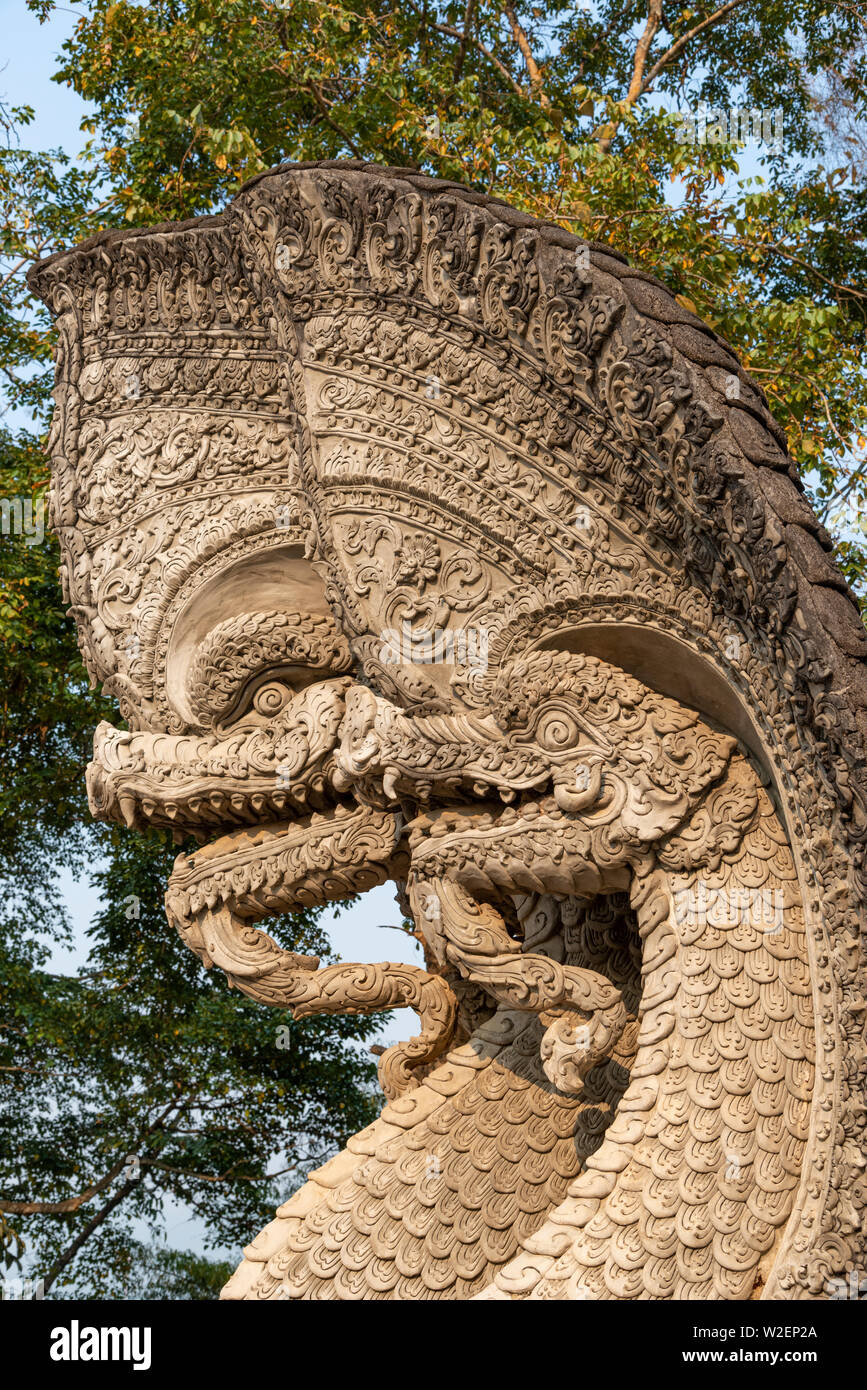 Dragon statues hi-res stock photography and images - Alamy