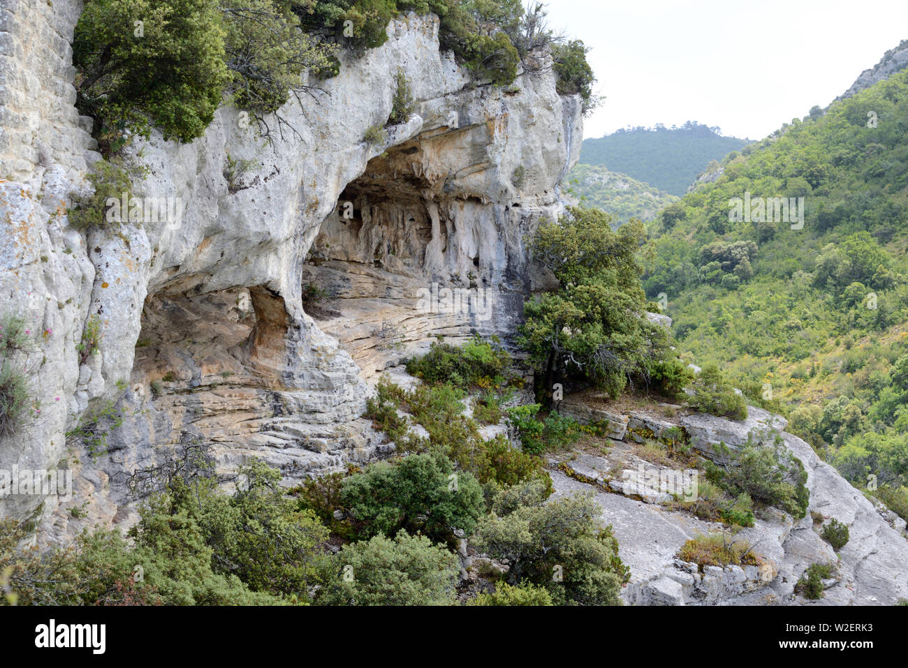 Prehistoric cave hi-res stock photography and images - Alamy