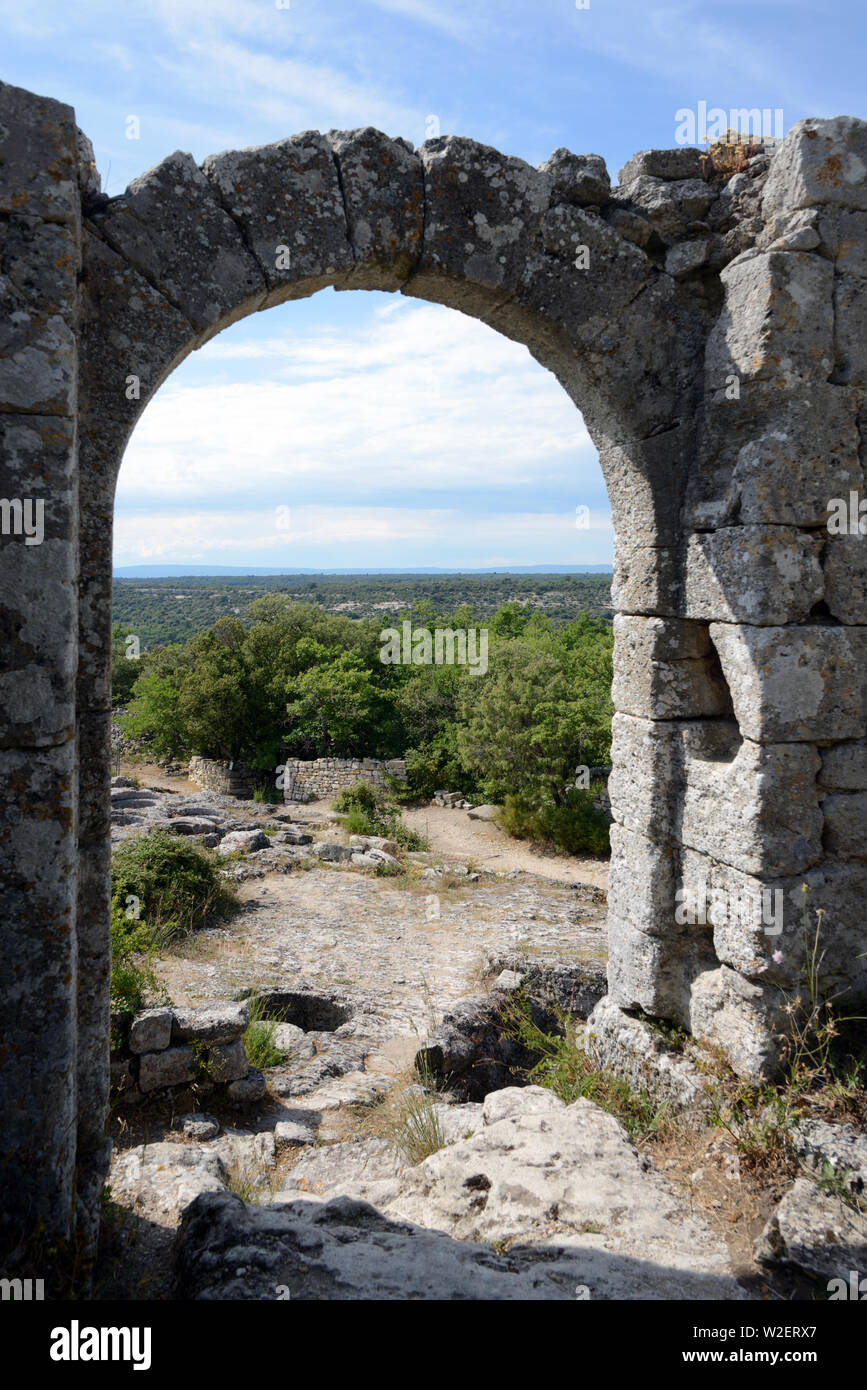 Rampart fortification hi-res stock photography and images - Alamy