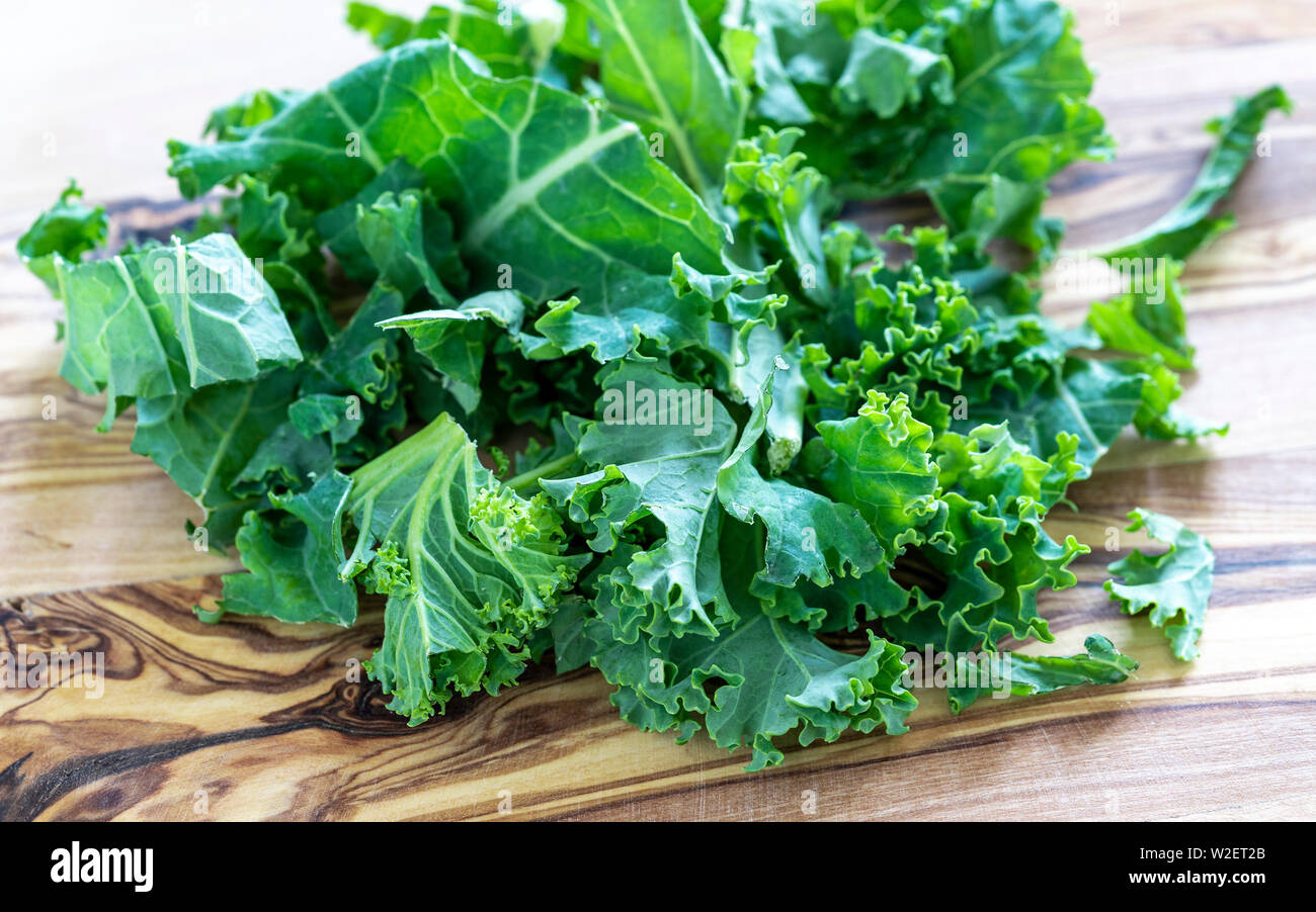 Kale leaves hi-res stock photography and images - Alamy