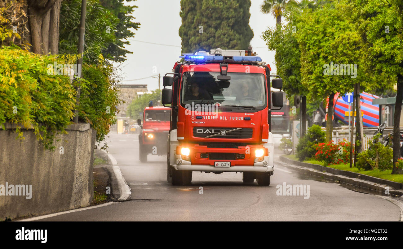 Italian fire service hi-res stock photography and images - Alamy