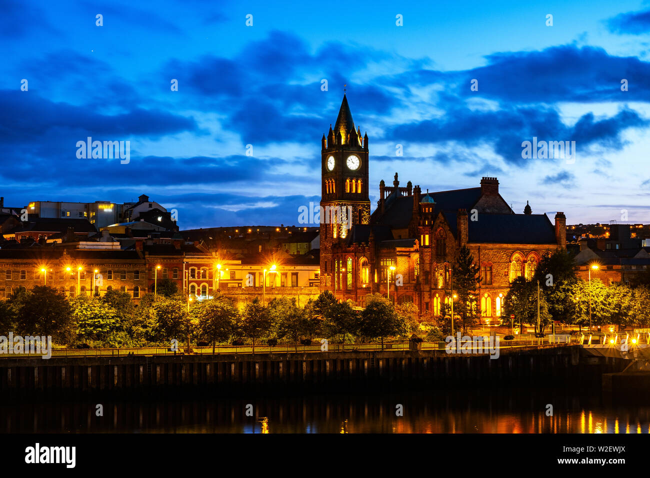 Derry aerial hi-res stock photography and images - Alamy
