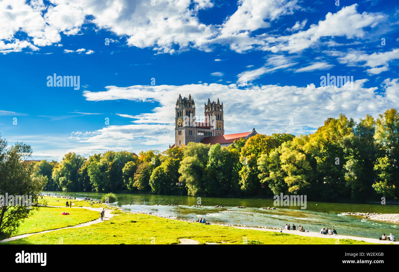 Summer landscape by St. Maximilian church and Isar in Munich Stock ...