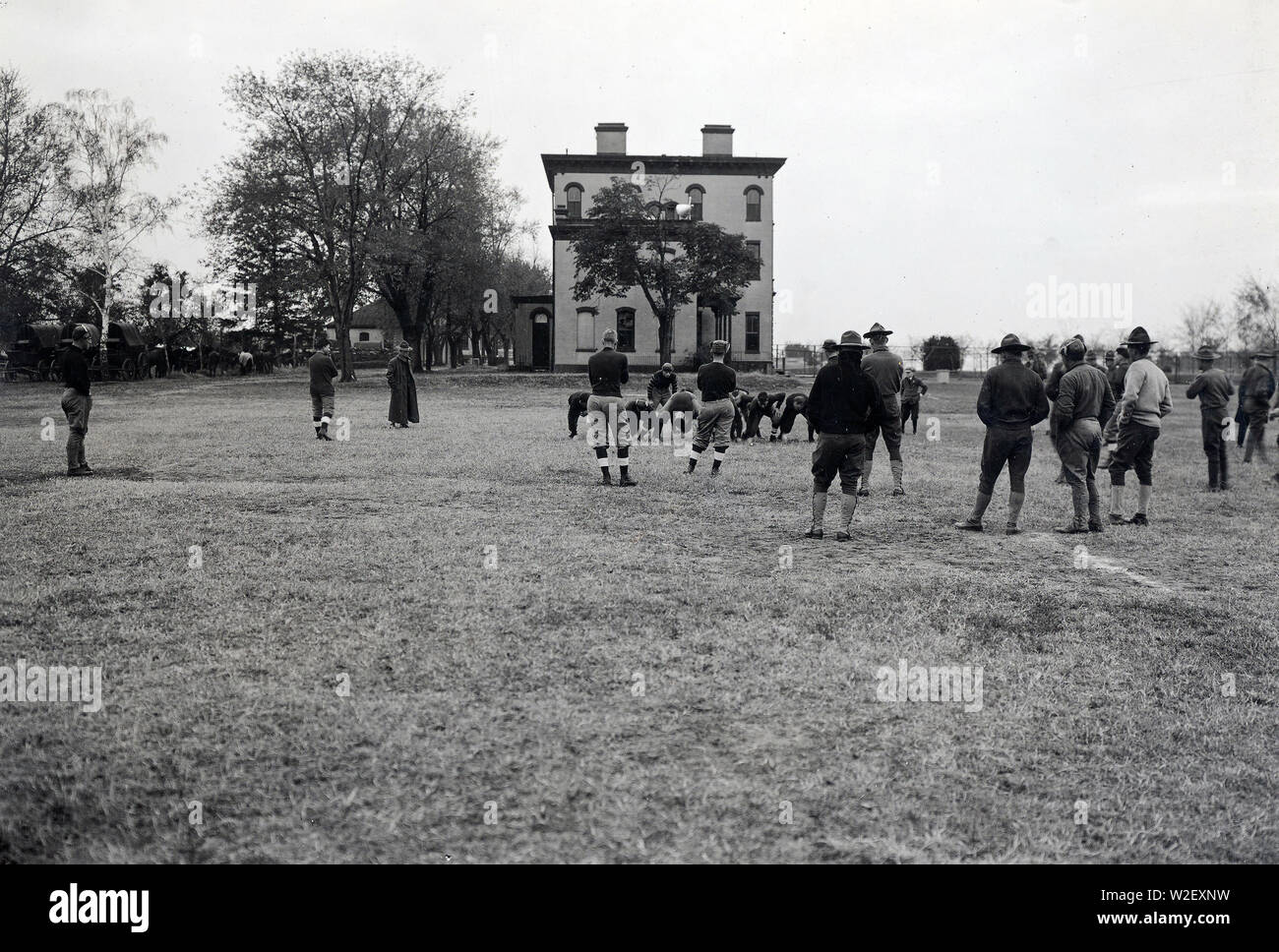 Soldiers playing football hi-res stock photography and images - Alamy
