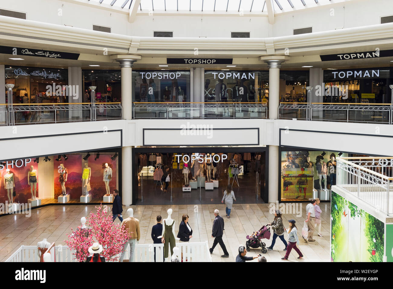 Philip green topshop hi-res stock photography and images - Alamy