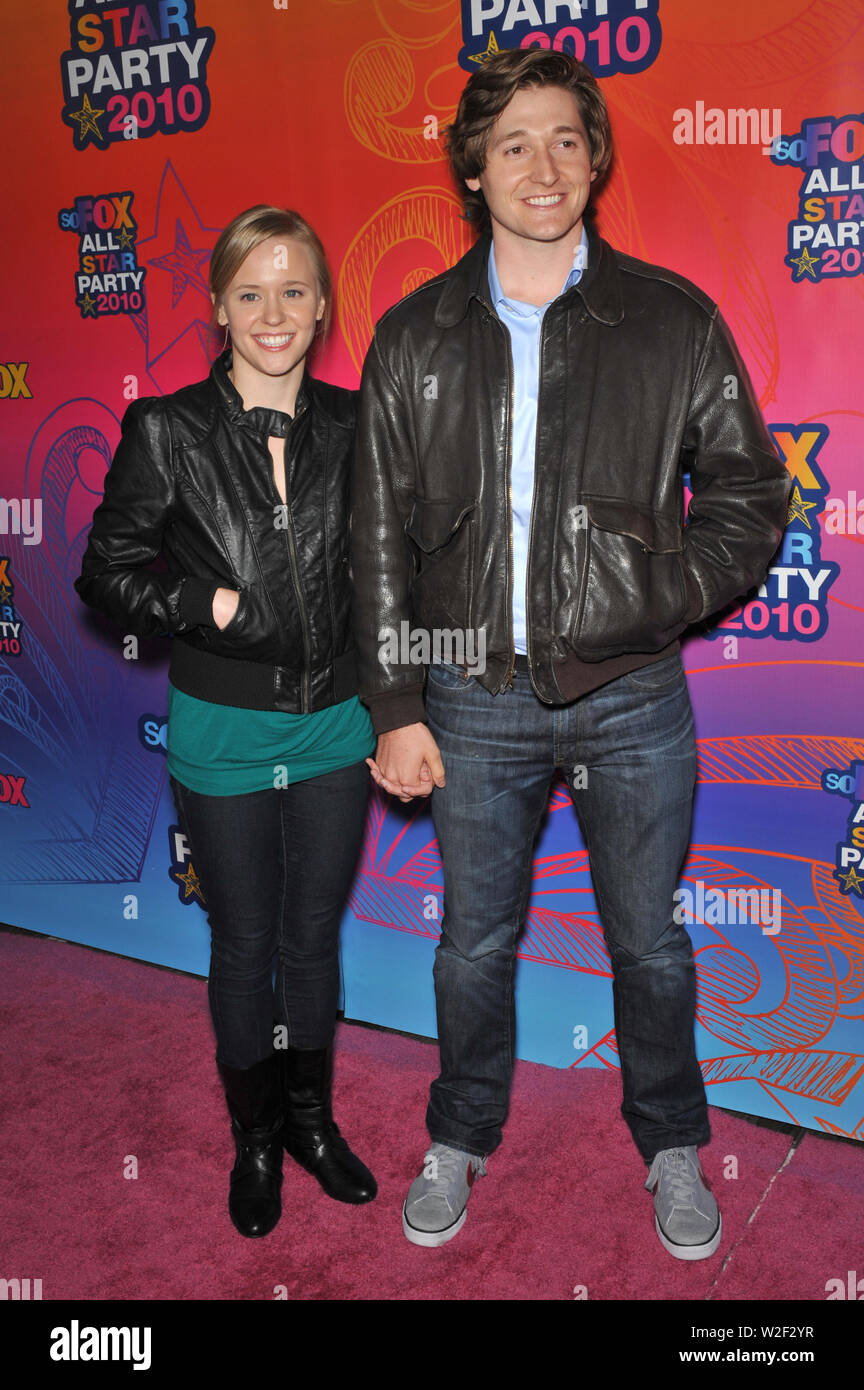 Lucas Neff And Kelly Osullivan