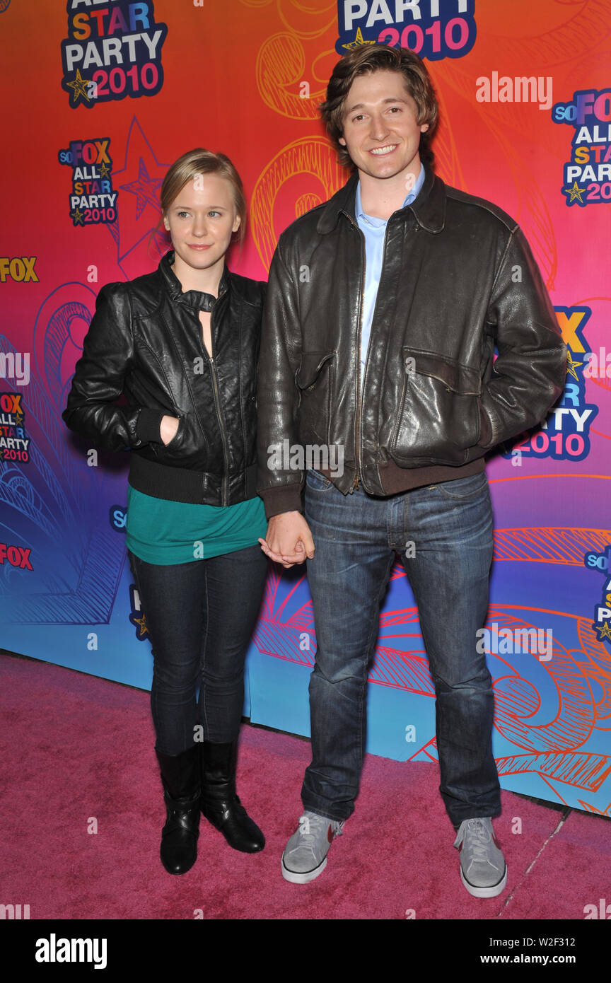 Lucas Neff And Caitlin Stasey