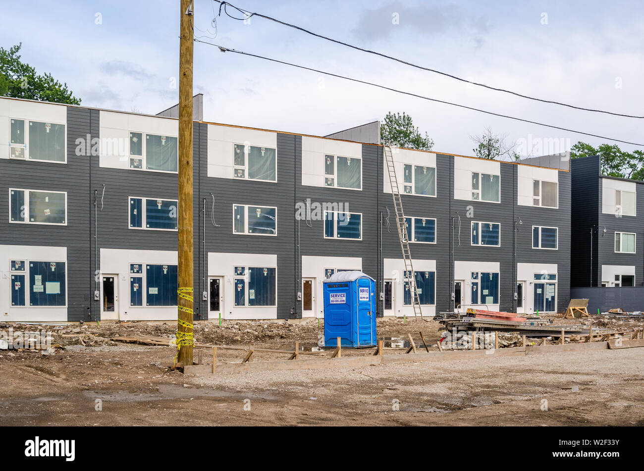 Residential buildings in the Avondale neighborhood Stock Photo - Alamy