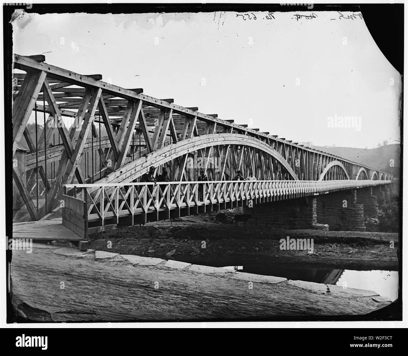 Chain Bridge over the Potomac04112v Stock Photo - Alamy