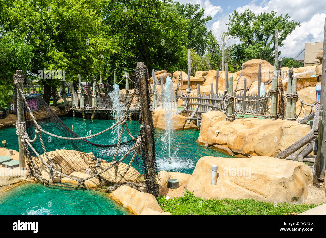 Golf course miniature hi-res stock photography and images - Alamy